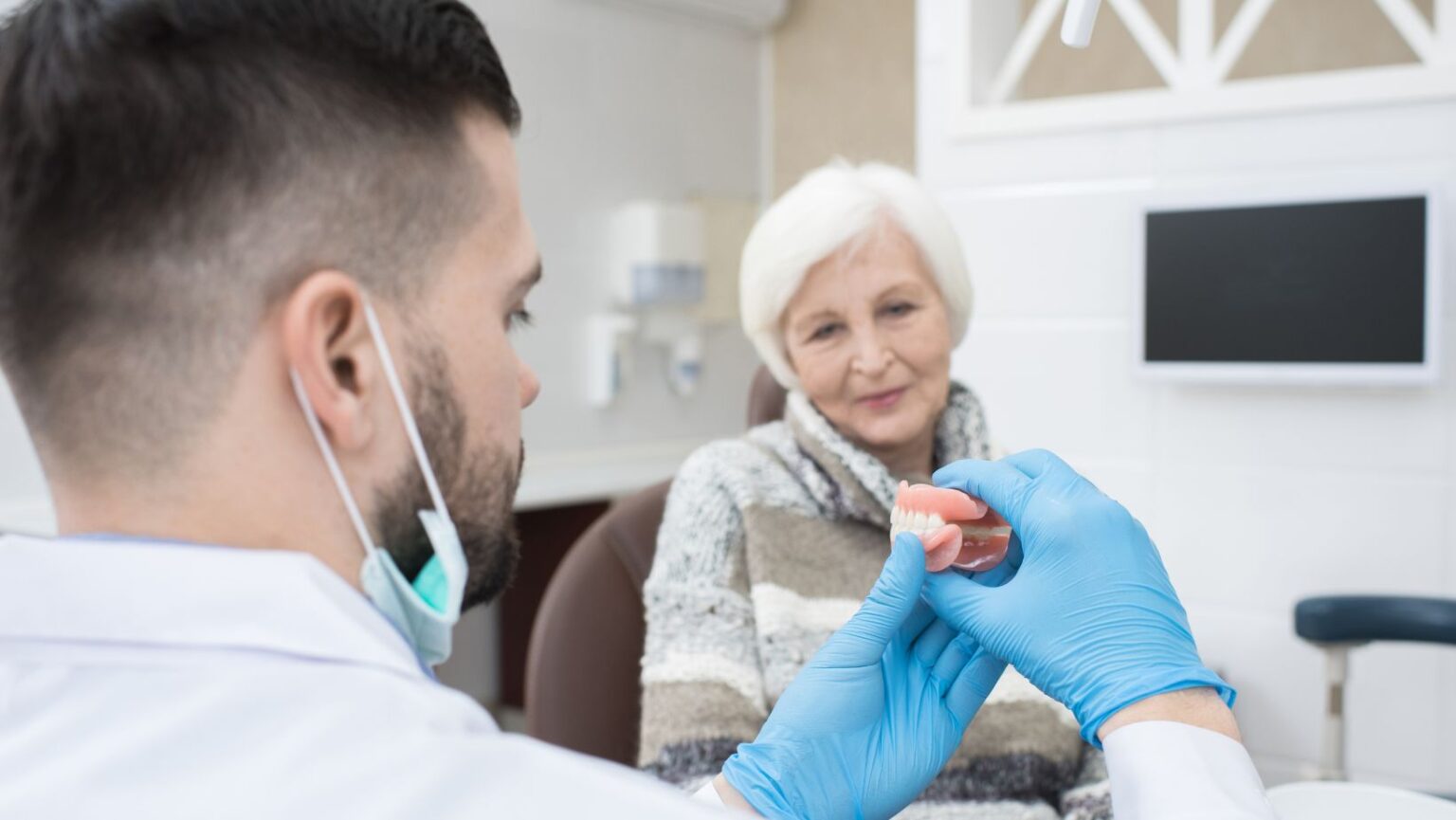What a Prosthodontist Does—and When You Should See One in Woodbury, MN ...